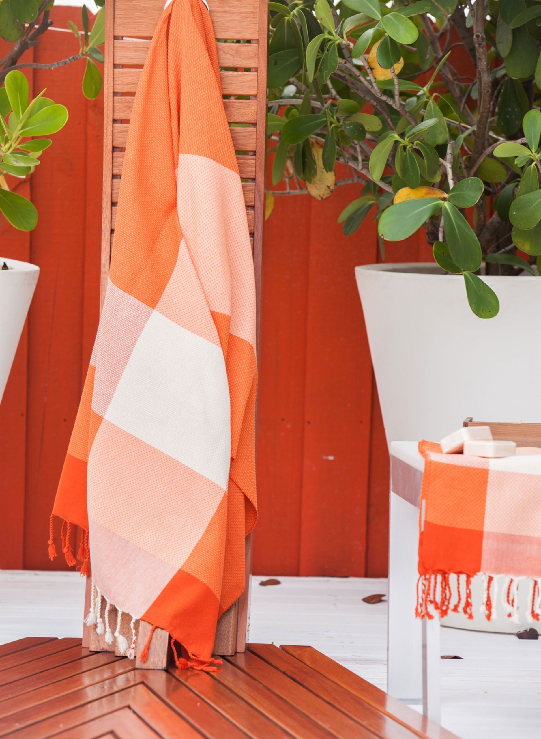 Fouta Asymmetrical Stripes Honeycomb - Scents & Feel