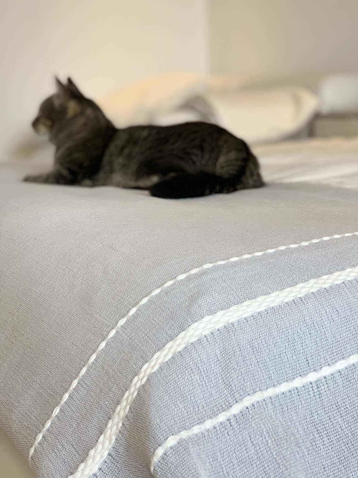 Combines tradition, nature and beauty… | Scents & Feel