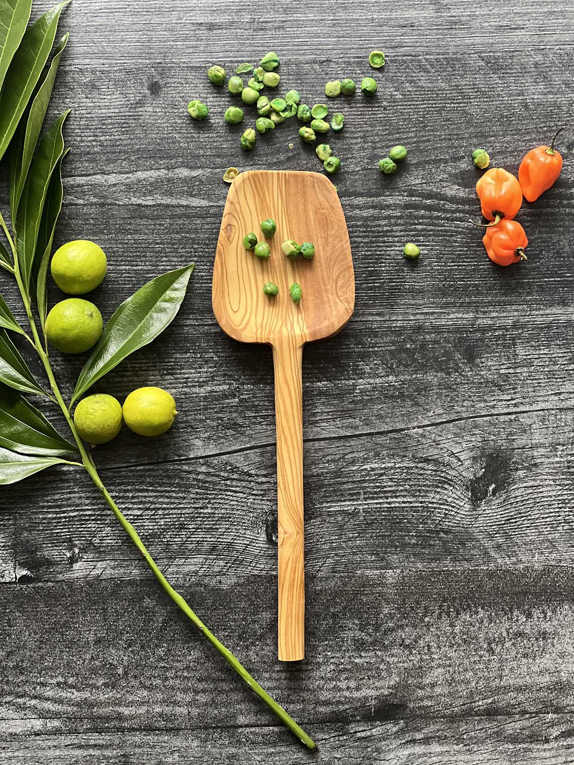 Olive Wood Roasting Spoon – Scents & Feel