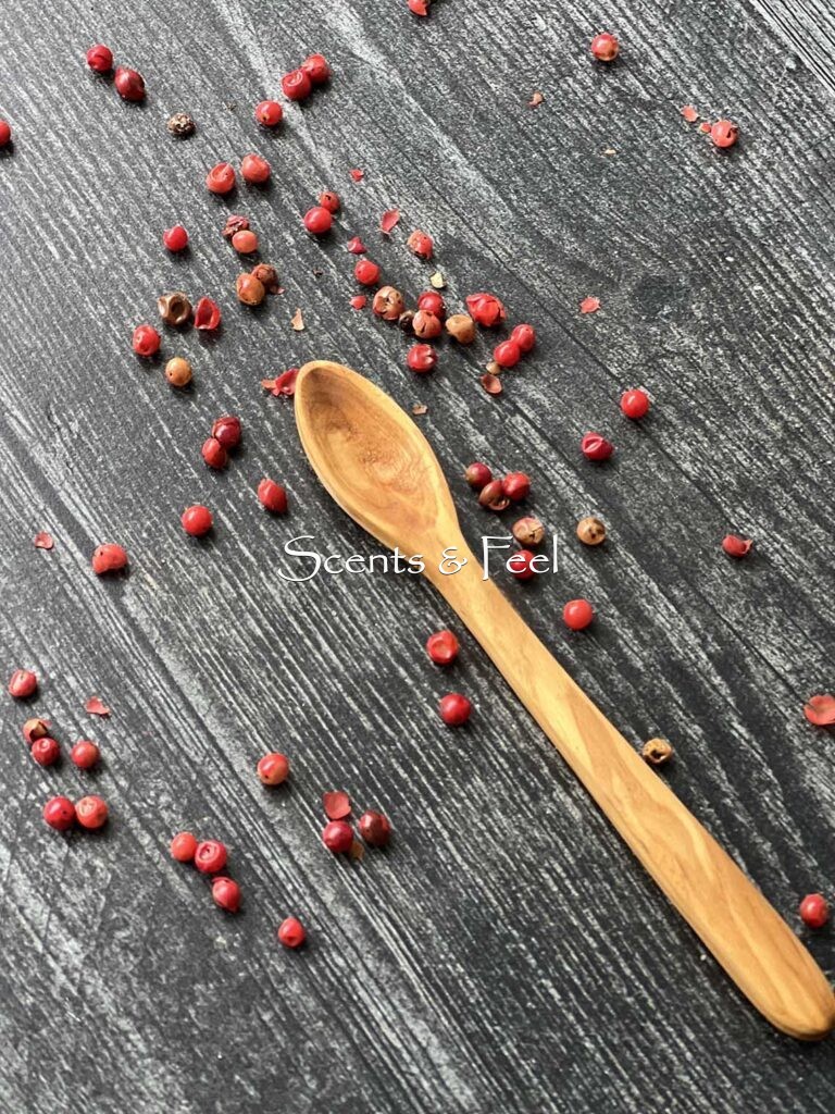 Olive Wood Small Sugar or Spice Spoon – Scents & Feel